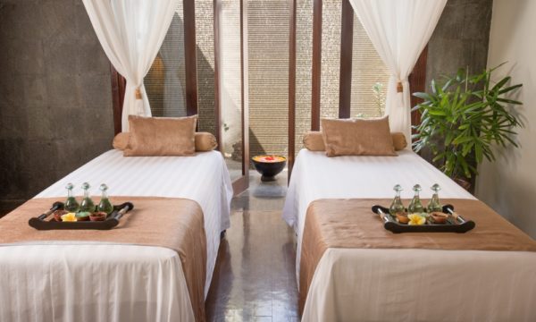 Couples Massage What It Is Benefits And What To Expect Soothe
